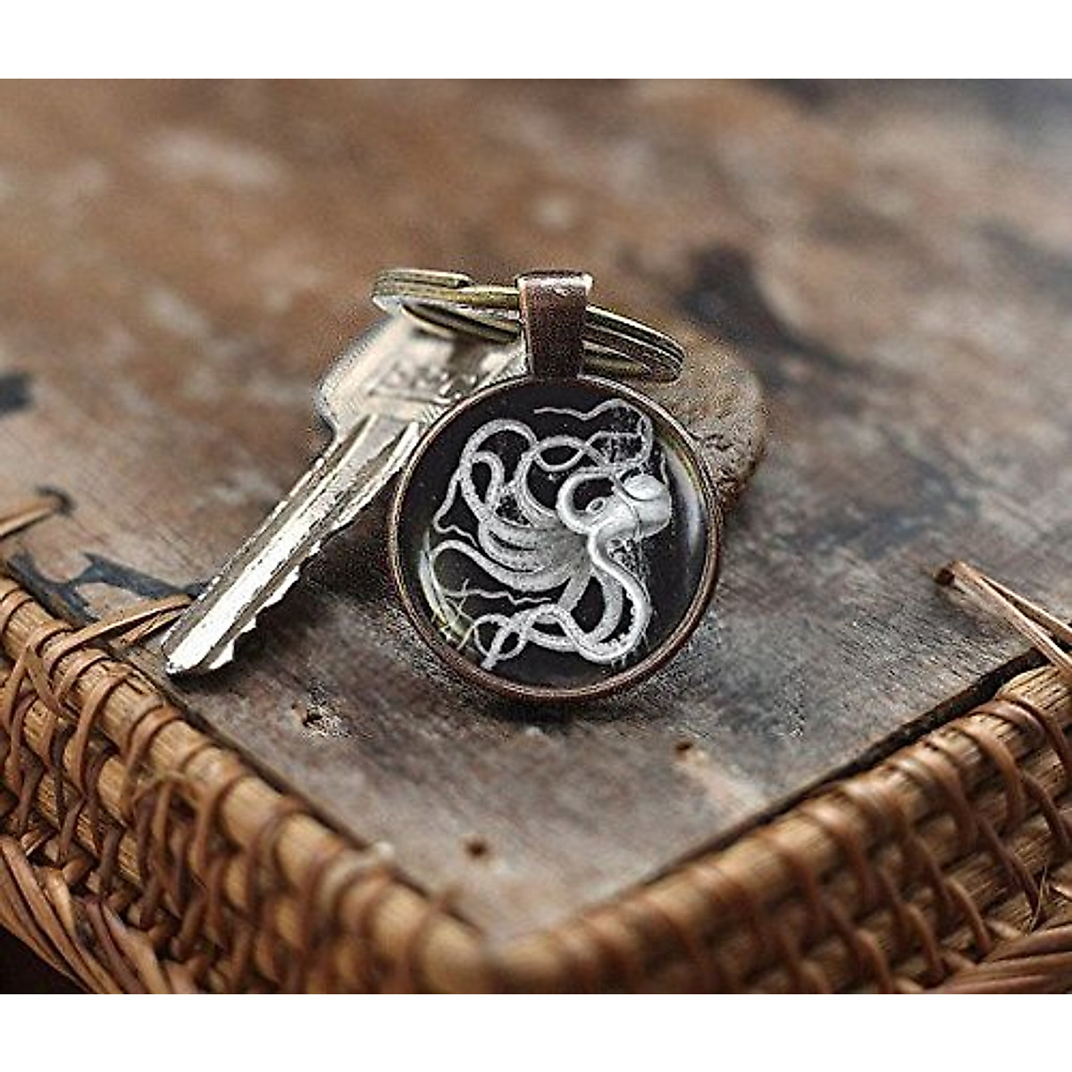 Vintage Octopus Keychain, Octopus Keychain, Octopus Jewelry, Sea Life Keychain, Nautical Keychain, Vintage Graphic Keychain, Men's Keychain Brown