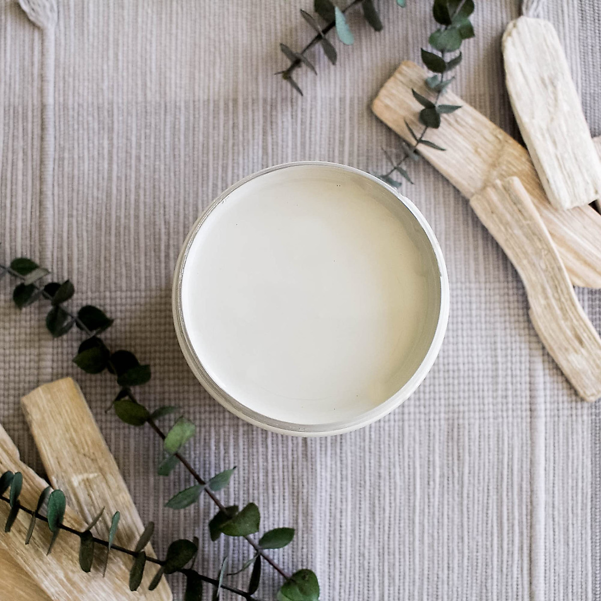 Dixie Belle Silk All-in-One Mineral Paint | Salt Water (16oz) | Off-White All-in-One Water Based Primer + Topcoat | Durable Furniture Paint | Low Reflective Finish