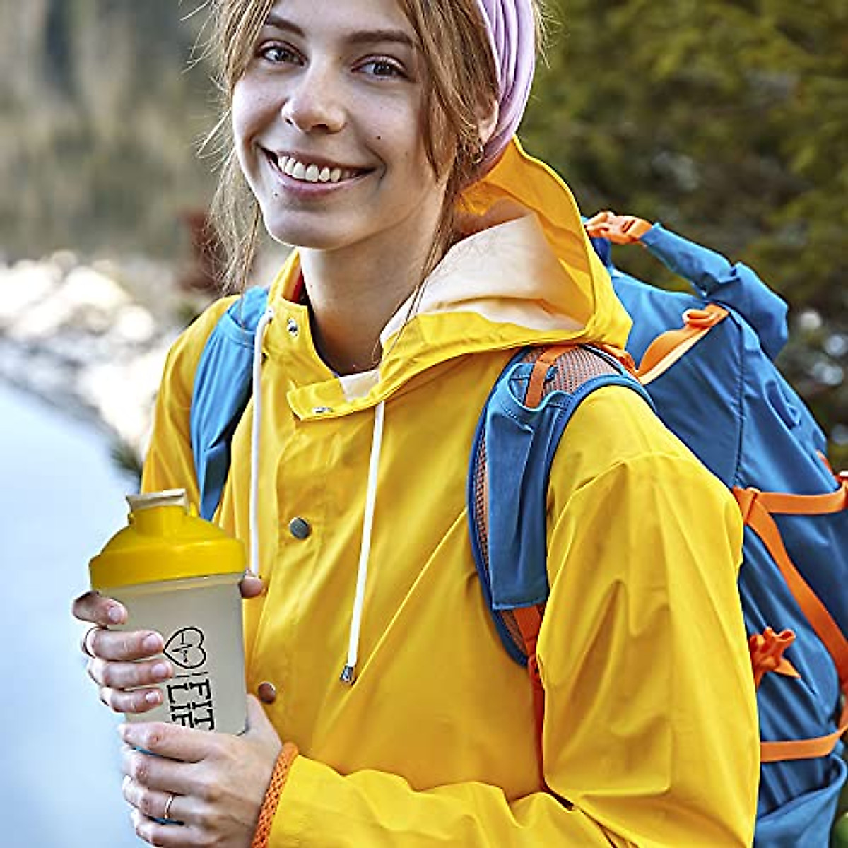 Fit Life Shaker Bottle Classic 13.5oz/400ml Shaker Bottle for Protein Mixes, Water Bottle & Pre Workout Bottle Blender Mixer Cup, Dishwasher Safe & Leak Proof (Black)