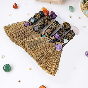 Natural Crystal Magic Broom,Mini Witch Broom,Crystal Witch Wiccan Altar Broom,Magic Ceremony Decor,Handmade Reiki Broomstick for Cleansing Healing Fengshui