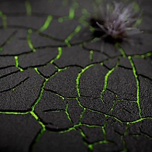 Huge Miniatures Crackle Paste, Model Basing Paint for Tabletop Gaming Scenery and Diorama Building by Huge Minis – 2oz Resealable Jar (Volcanic)