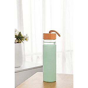 Yomious 20 Oz Borosilicate Glass Water Bottle with Bamboo Lid and Silicone Sleeve – Reusable BPA Free – Glass Drinking Bottle with Lids - Cute Glass Bottle for Women - Glass Shaker Bottle