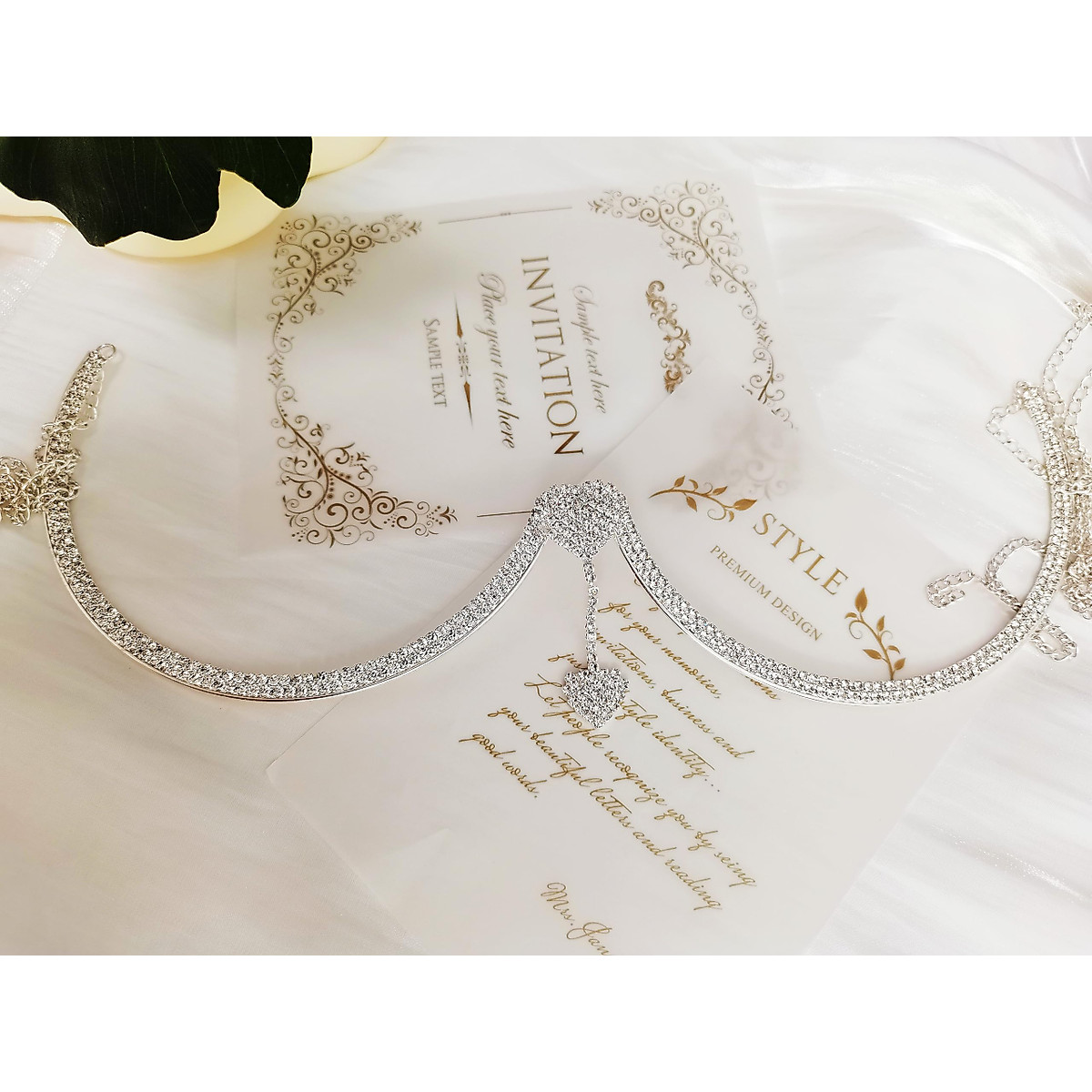 Nieeweiy Rhinestone Chest Bracket Chain Trendy Crystal Heart Pendant Chest Bracket Bra Chain Sexy Bikini Bra Body Chain Jewelry for Women