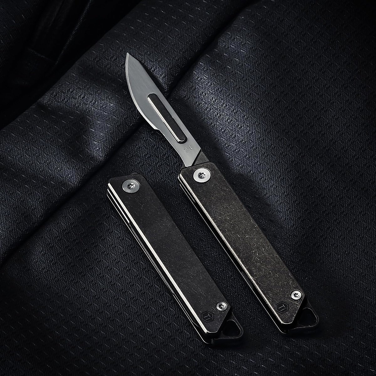 KeyUnity KK02BK Titanium Flipper Pocket Knife, Quick Open Keychain Folding Knife with #24 Replaceable Blades for Everyday Carry