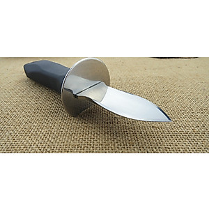 The Charleston Shucker Oyster Knife seen on TOP CHEF Charleston comes with FREE nylon holster to protect knife and attach to a belt buckle