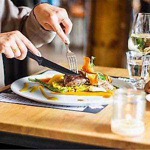 dearithe Steak knives set of 6, Black Serrated Stainless Steel Sharp Blade Flatware Steak Knife Set, 4.5 Inches,Non stick coating for Anti-rusting, for Restaurant Tableware Kitchen Camping