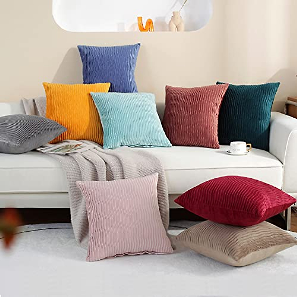 Gloppie Throw Pillow Covers Decorative Pillows Covers 18x18 inch Velvet Couch Pillow Case Square Pillow Cases Cushion Covers for Sofa Bed Office Chair Dorm Room Decor Pink
