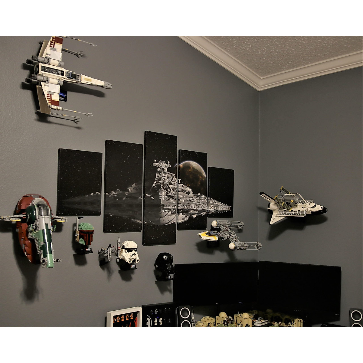 Wall Mount Brick System Set of 10 : Lego Compatible Brick Wall Mounts (White)