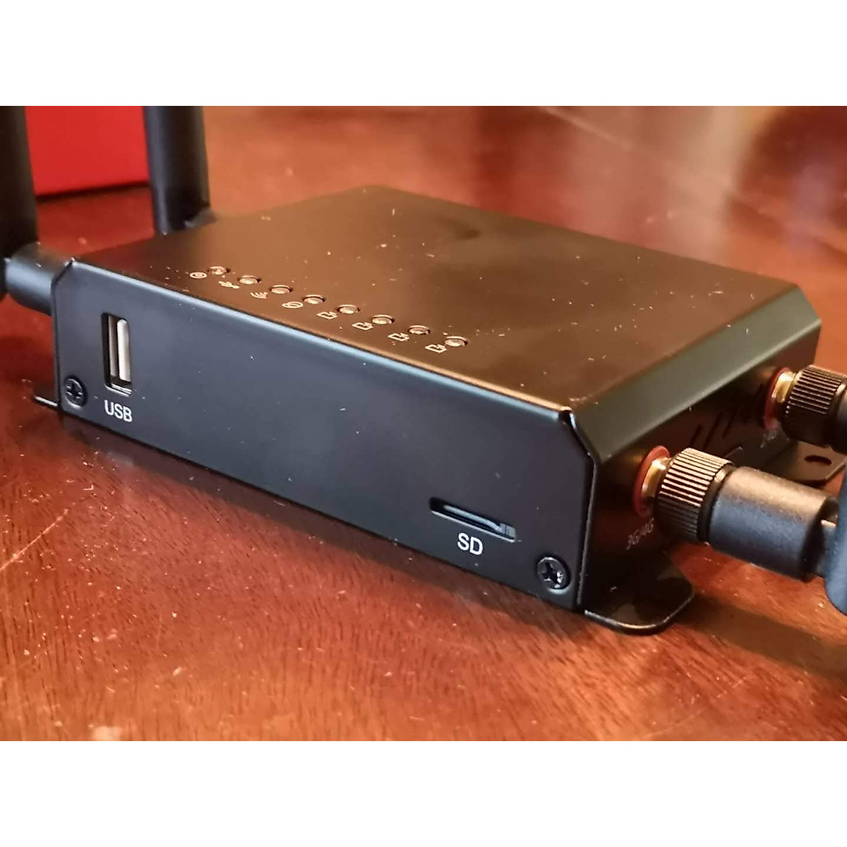 300Mbps 4G LTE Modem Wi-Fi Wireless Router for RVs and Mobile Homes – Strong Signal, USB Port, SIM Card Slot, and External Antennas for USA/Canada/Mexico