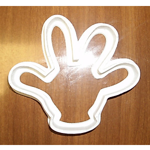 THEMED MAGICAL MOUSE HAND CARTOON CHARACTER COOKIE CUTTER MADE IN USA PR529