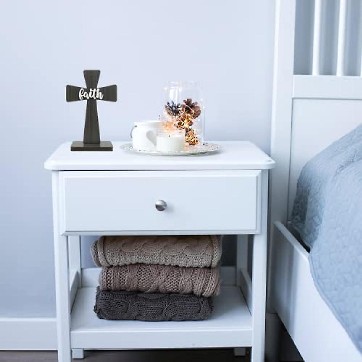 Needzo Rustic Wooden Standing Cross With Faith Center, Religious Home or Office Décor for Shelves, Tables, or Desks, 8.5 Inches x 5.5 Inches