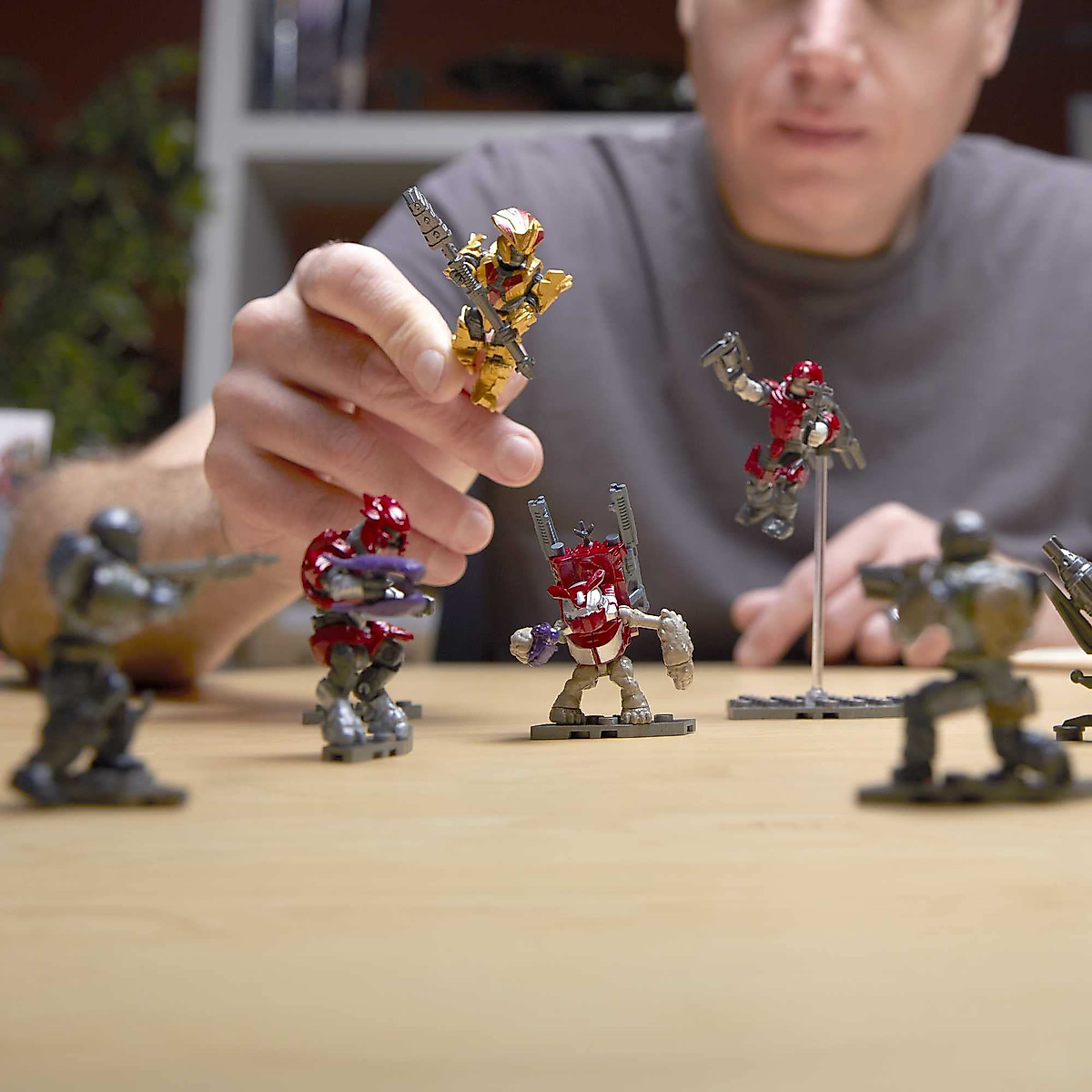 MEGA Halo Infinite Toy Building Sets, Banished Garrison Pack with 6 Micro Action Figures, Accessories and Buildable Rocket Launcher