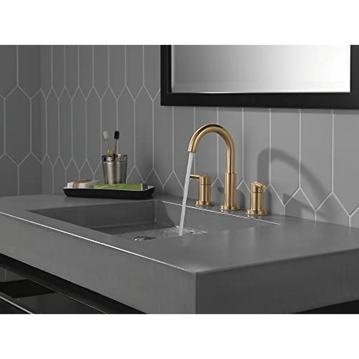 Delta Faucet Nicoli Widespread Bathroom Faucet 3 Hole, Gold Bathroom Sink Faucet, Drain Assembly, Champagne Bronze 35749LF-CZ