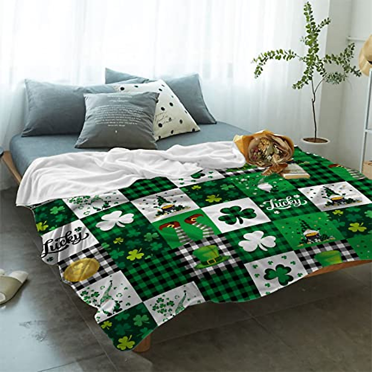 Green Buffalo Plaid Clover Soft Fleece Throw Blankets for Couch, Saint Patrick Microfiber Bed Blanket, St. Patrick's Day Gnome, 40x50inch Flannel Blanket Cover for Sofa Travel, for All Seasons