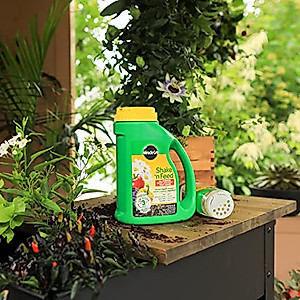 Miracle-Gro 2.04kg Shake n Feed All Purpose Plant Fertilizer