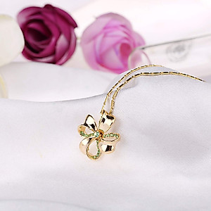 KRUCKEL Four Leaf Clover Necklace - Champagne Gold Lucky Flower with Vibrant Green Austrian Crystal Pendant, Jewelry for Women, Easy - Wear Fashion Aesthetic Design Accesory