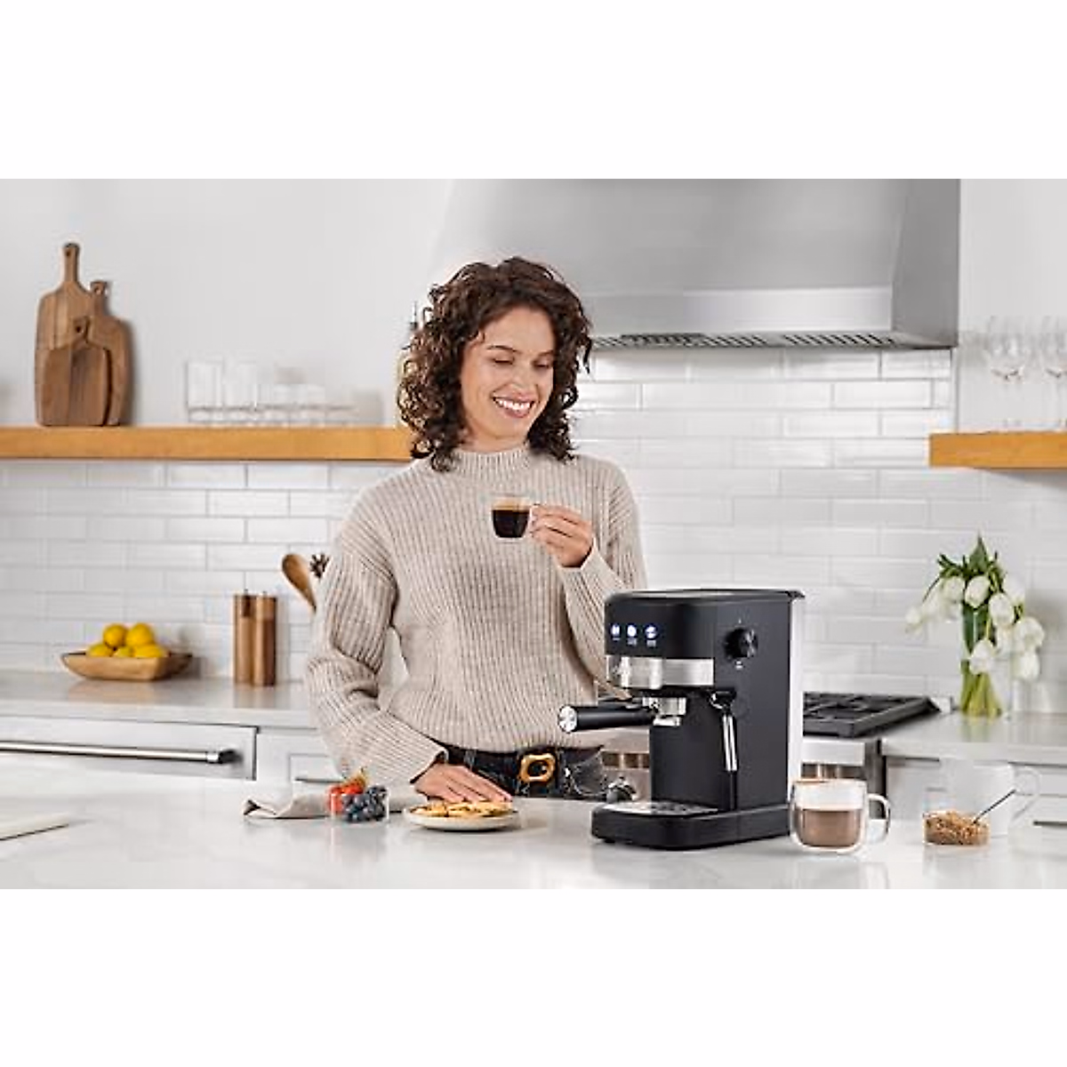 Gourmia 15-Bar Espresso Maker with Powerful Frothing Wand with 1.2L Removable Water Reservoir, Black