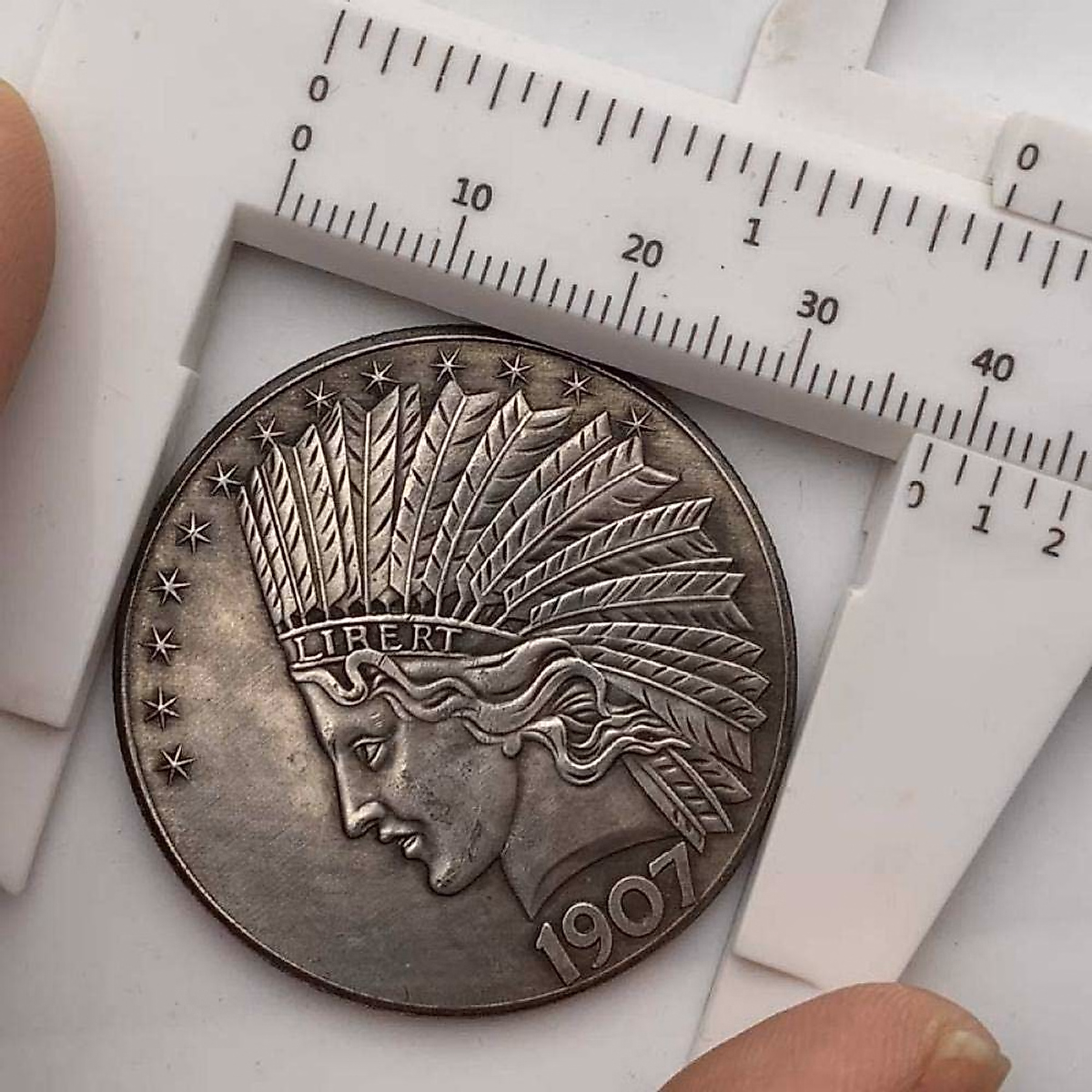 MKIOPNM Exquisite Collection of Commemorative Coins 1907 Indian Coin Antique Copper Old Silver Commemorative Medal Collectible Coin 35mm Craft Copper and Silver Coin Commemorative Coin