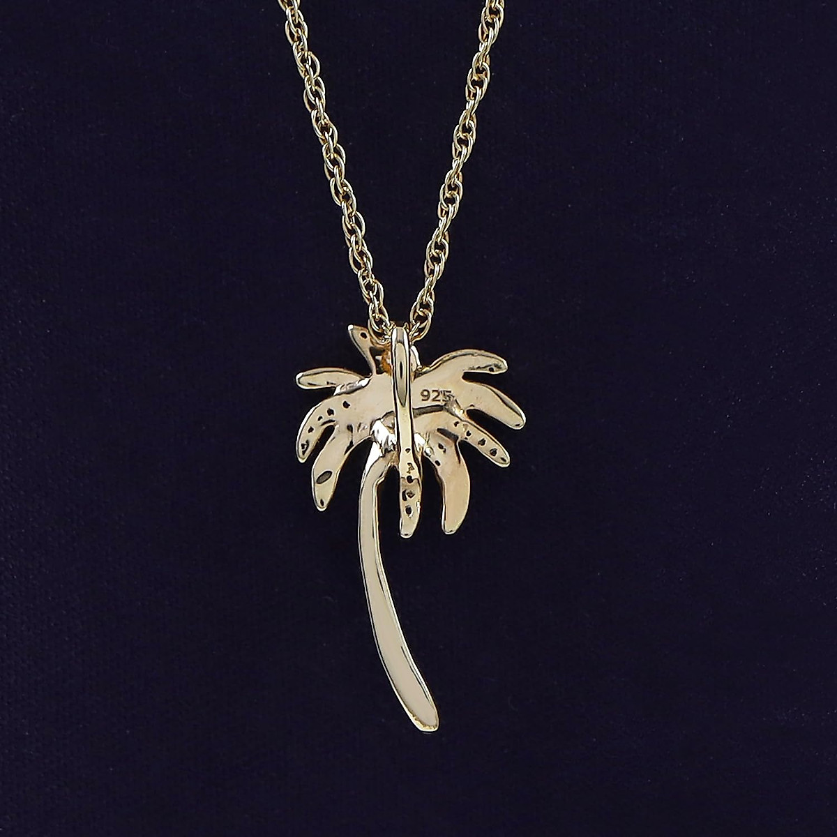 Jewel Zone US Beach Jewelry - 1/20 Carat Round Cut Natural White Diamond Accent Palm Tree Pendant Necklace In 10k Solid Yellow Gold 18 Inch 10k Gold Chain (0.05cttw)