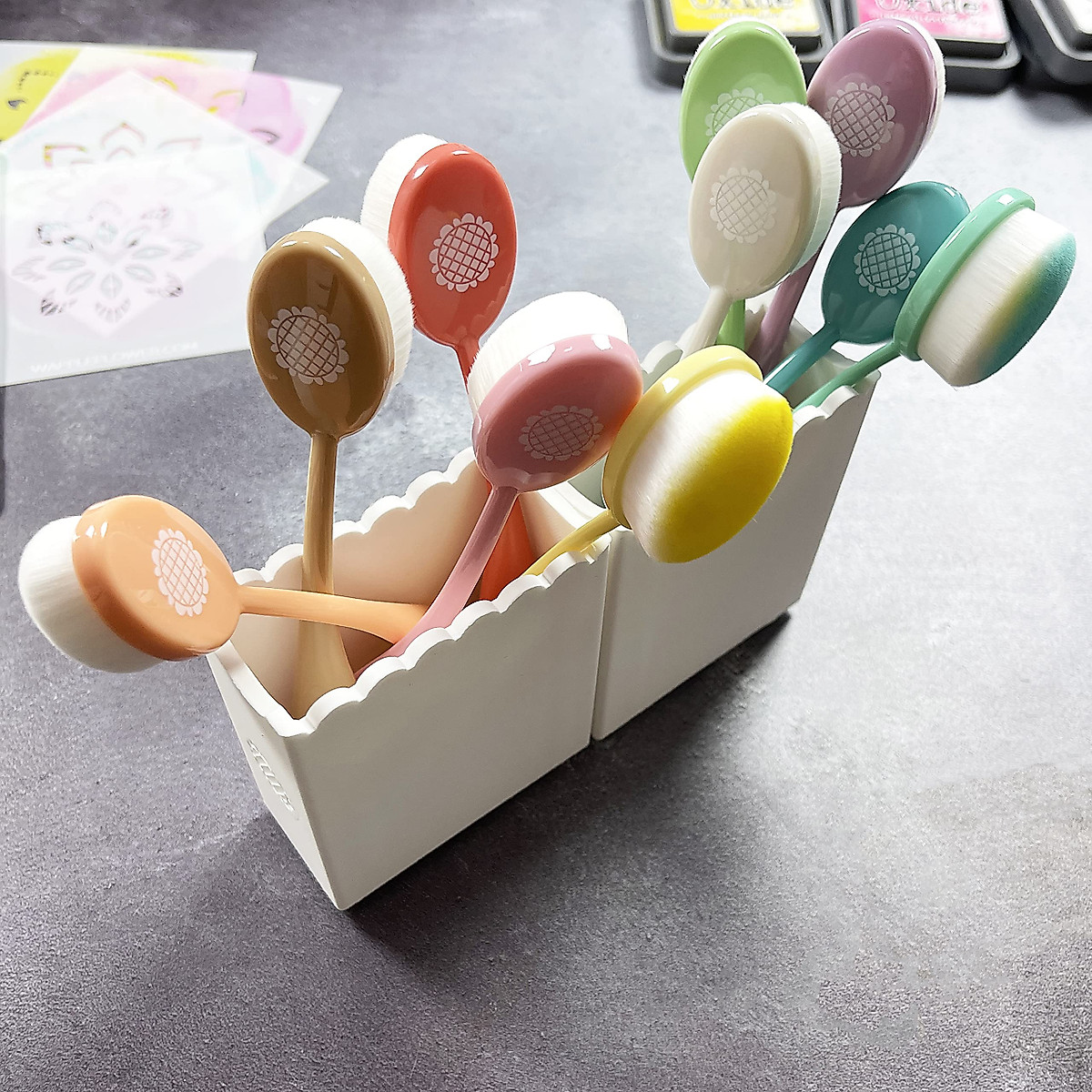 Waffle Flower Blending Brushes WFT021 - Not All Brushes are Created Equal. Waffle Flower Brings You This Set of 10 Blending Brushes for The Best Craft Experience.