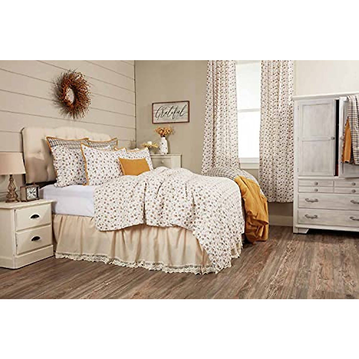 Morning Meadow Floral King Quilted Bedspread, 95" L x 105" W, Mustard and Yellow Printed Flowers on an Off White Quilt, Farmhouse, Country Cottage, Vintage Bedding