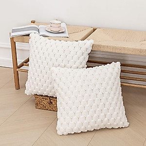 Komollocoe Faux Fur Decorative Throw Pillow Covers for Couch Boho Farmhouse Soft Fluffy Pillow Covers 20x20 Pack of 2 (20x20 Inch (Pack of 2), Cream White)