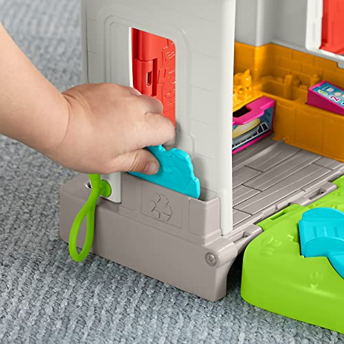 Fisher-Price Little People Toddler Play House with Lights Music & Smart Stages Learning Content, 2 Figures 6 Play Pieces, UK English Version, HCJ66