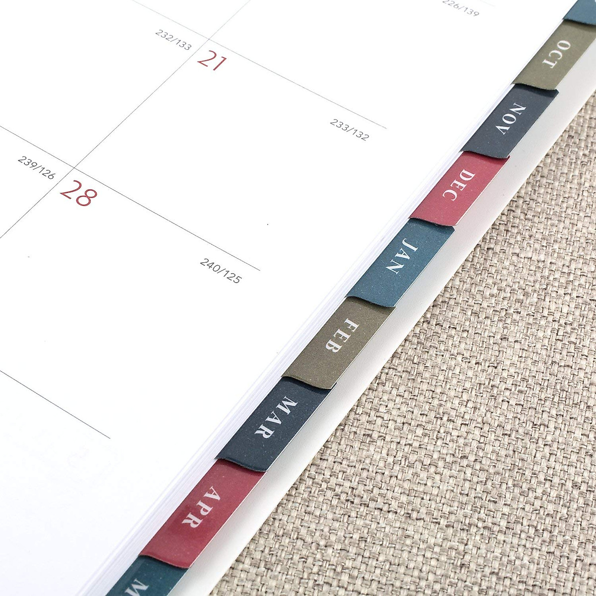 Academic Planner 2021-2022, AT-A-GLANCE Weekly & Monthly Planner, 8-1/2" x 11", Large, for School, Teacher, Student, Badge Floral (1535F-905A)