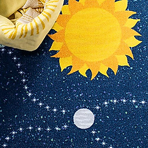 Safavieh Kids Playhouse Collection Machine Washable Slip Resistant 5'5" x 7'7" Navy/Gold KPH253N Outer Space Sun Playroom Nursery Bedroom Area Rug