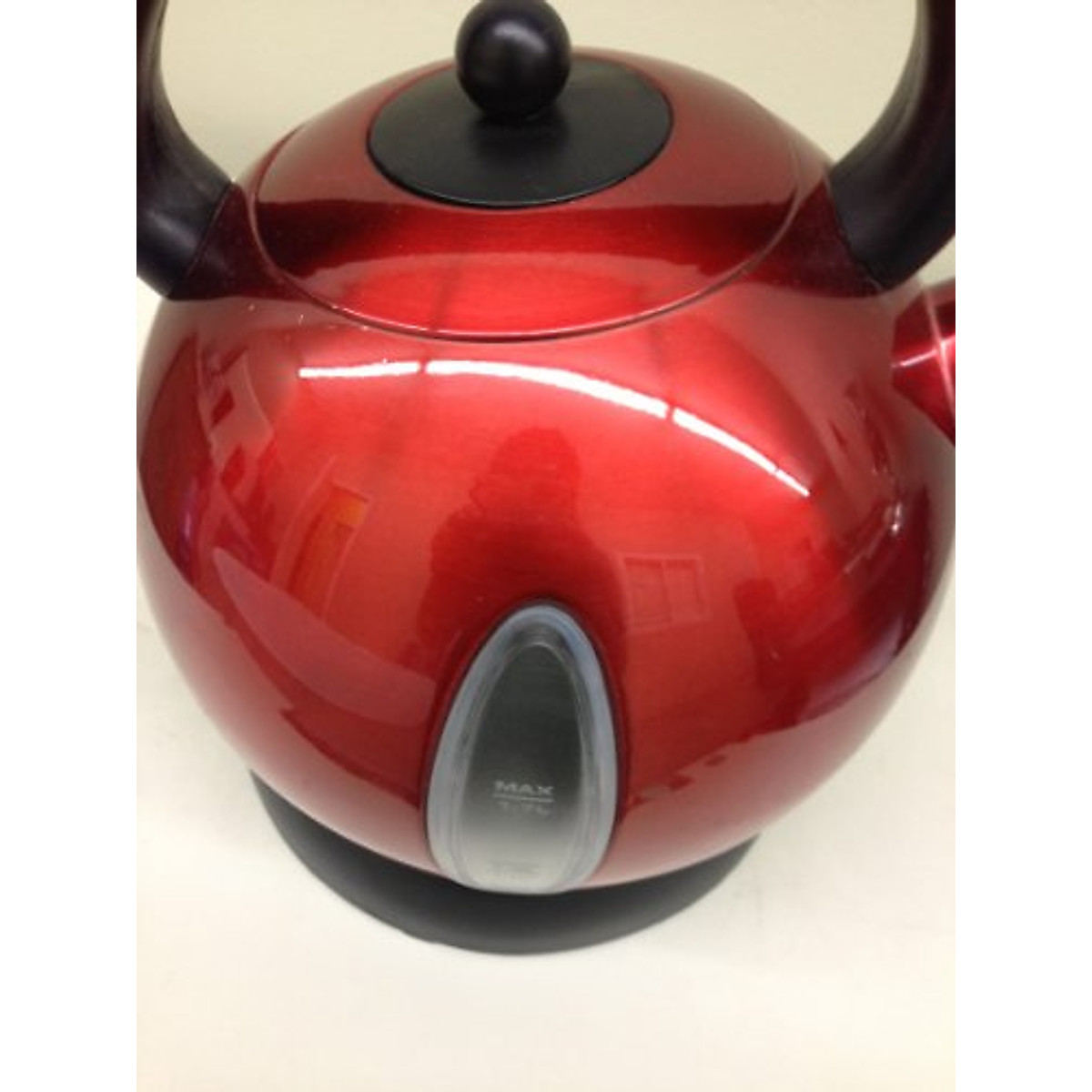 Black & Decker CK1500R Cordless Electric Dome Kettle, Red