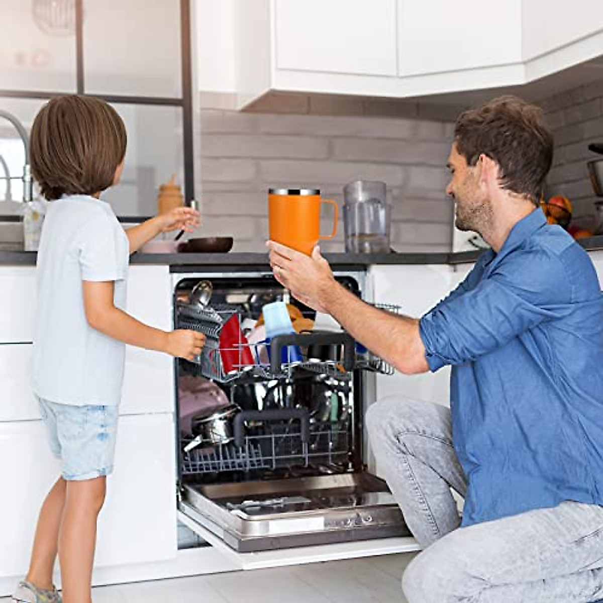 Sursip 30oz Insulated Mug/Tumbler With Lid and Straw,Stainless Steel Vacuum Tumbler,Keep Cold and Hot,BPA Free,Leak Proof,Dishwasher Safe,Car Holder,Gifts/Travel Mug/Coffee Tumbler(Whtie-1Pack)