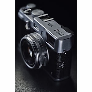 Fujifilm X100S 16 MP Digital Camera with 2.8-Inch LCD (Silver) (OLD MODEL)
