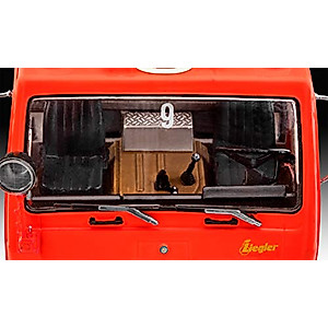 Revell Mercedes Benz 1017 LF16 Fire Engine (07655)