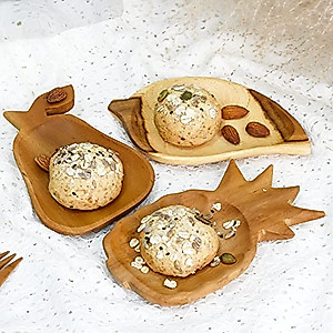 AeraVida Vintage Nature Leaf-Shaped Teak Wood Serving Platter or Bowl | Wooden Platters for Serving Food | Teak Wood Leaf Platter | Leaf-Shaped Wooden Platter