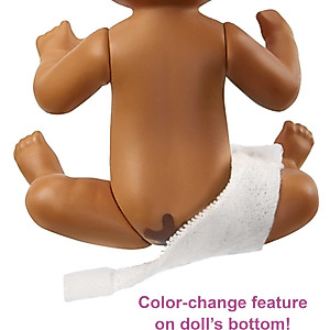 Barbie Skipper Babysitters Inc Doll & Accessories, Feeding & Bath Set with Color-Change Baby Doll, Tub & Accessories