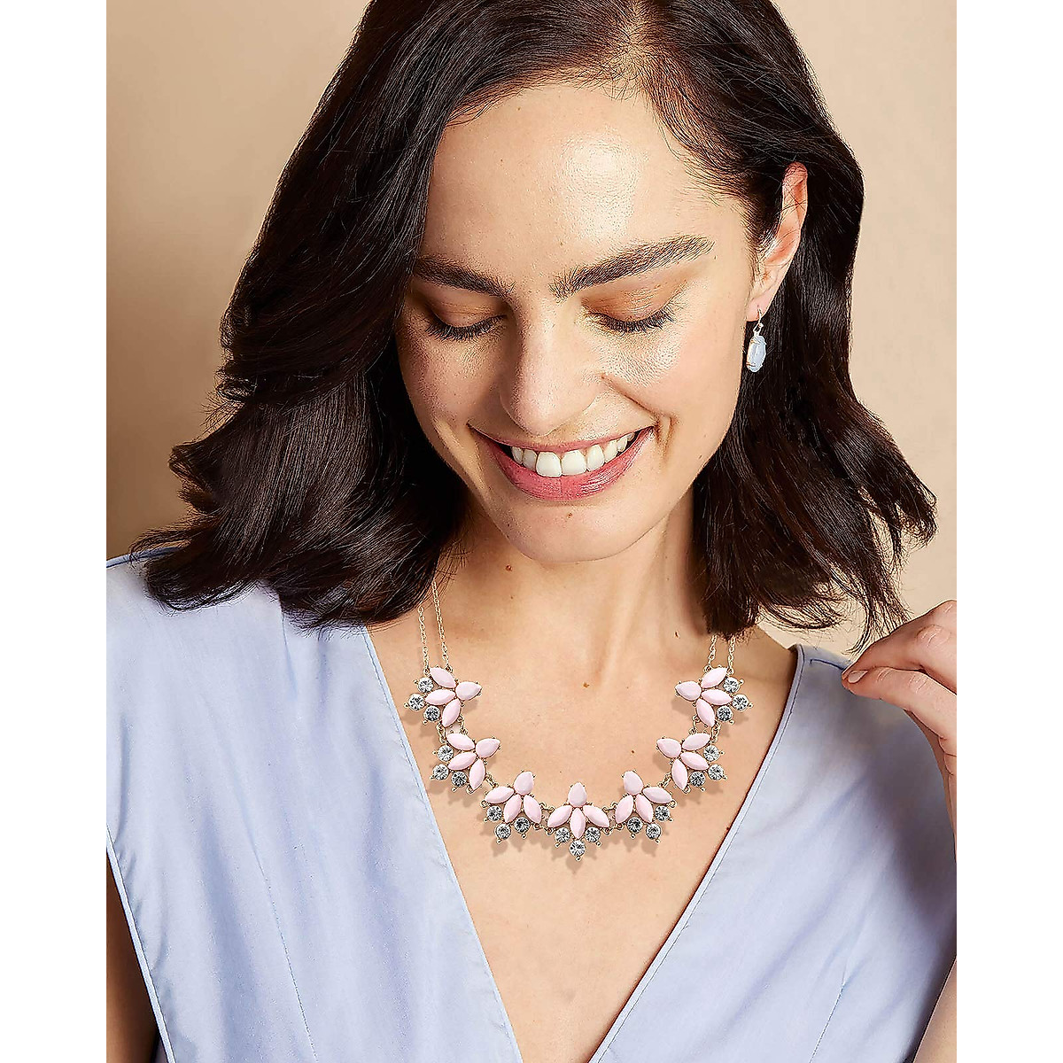 JERTOCLE Holiday Necklace for Women Crystal Mardi Gras St.Patrick's Day Flower Collar Necklace Rhinestone Carnival Lucky Bib Choker Necklace Festive Party Jewelry Gifts (Pink)