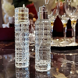 Spray Bottle, Refillable Bottle, Travel Portable Perfume Atomizer Skin Care Tool, Empty Sample Vials Dispenser, Transparent Cosmetic Container(Gold)