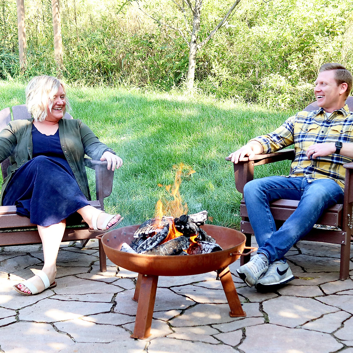 Sunnydaze 24-Inch Cast Iron Heavy-Duty Fire Pit for Outside - Wood-Burning Outdoor Fire Pit Bowl with Handles - Oxidized Finish