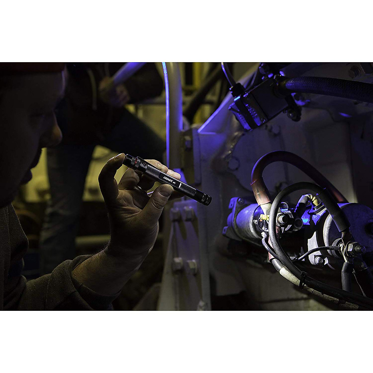 Master Cutlery HP3R Rechargeable Focusing 245 Lm Penlight Hanging Box, Black