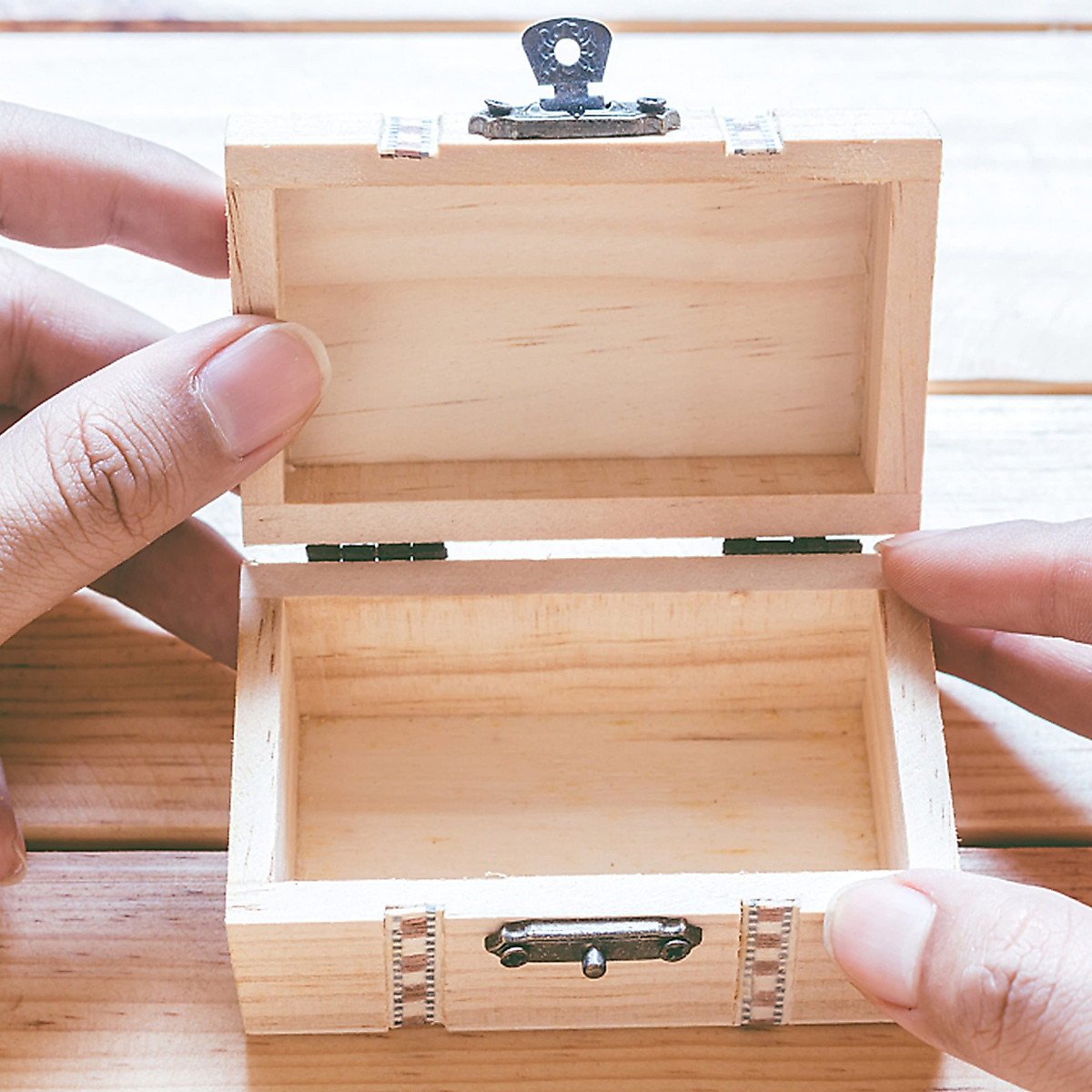 60Pcs Small Mini Hinges for Wooden Box, Crafts, Jewelry Box, Bird House, Bronze Small Box Hinges with 260 Pcs Screws