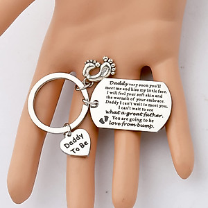 MYOSPARK Daddy To Be Gifts Daddy I Can't Wait To Meet You Keychain First Time Dads Gift Pregnancy Announcement Gift (Daddy Soon DKC)