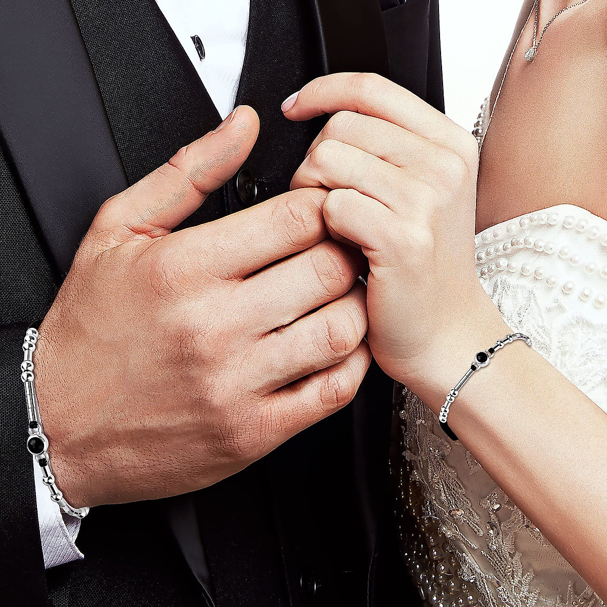 Personalized Photo Bracelets with Picture Inside, Custom Morse Code Picture Bracelets I Love You 100 Languages Projection Adjustable Circle Friendship Bracelet for Women Men Friends Sister Couples