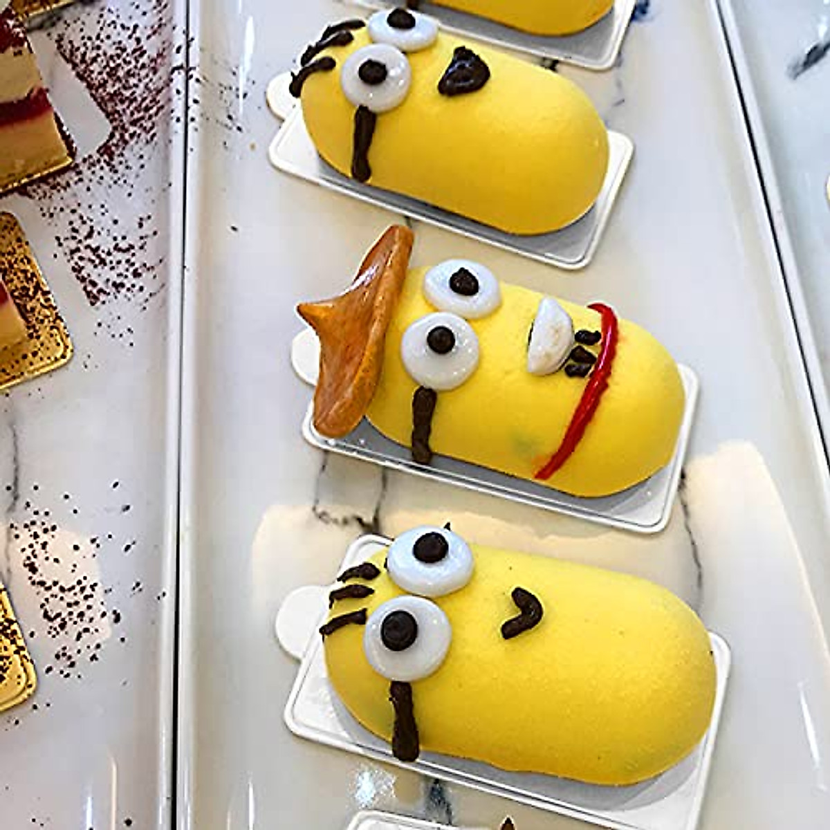 200 Pcs Mini Cake Boards, Silver Mousse Cake Boards Mini Cake Bases Cake Paper Board Plates Cupcake Dessert Displays Tray Cardboard Dessert Board Pastry Base - Grease Proof (Rectangular Cake Boards)