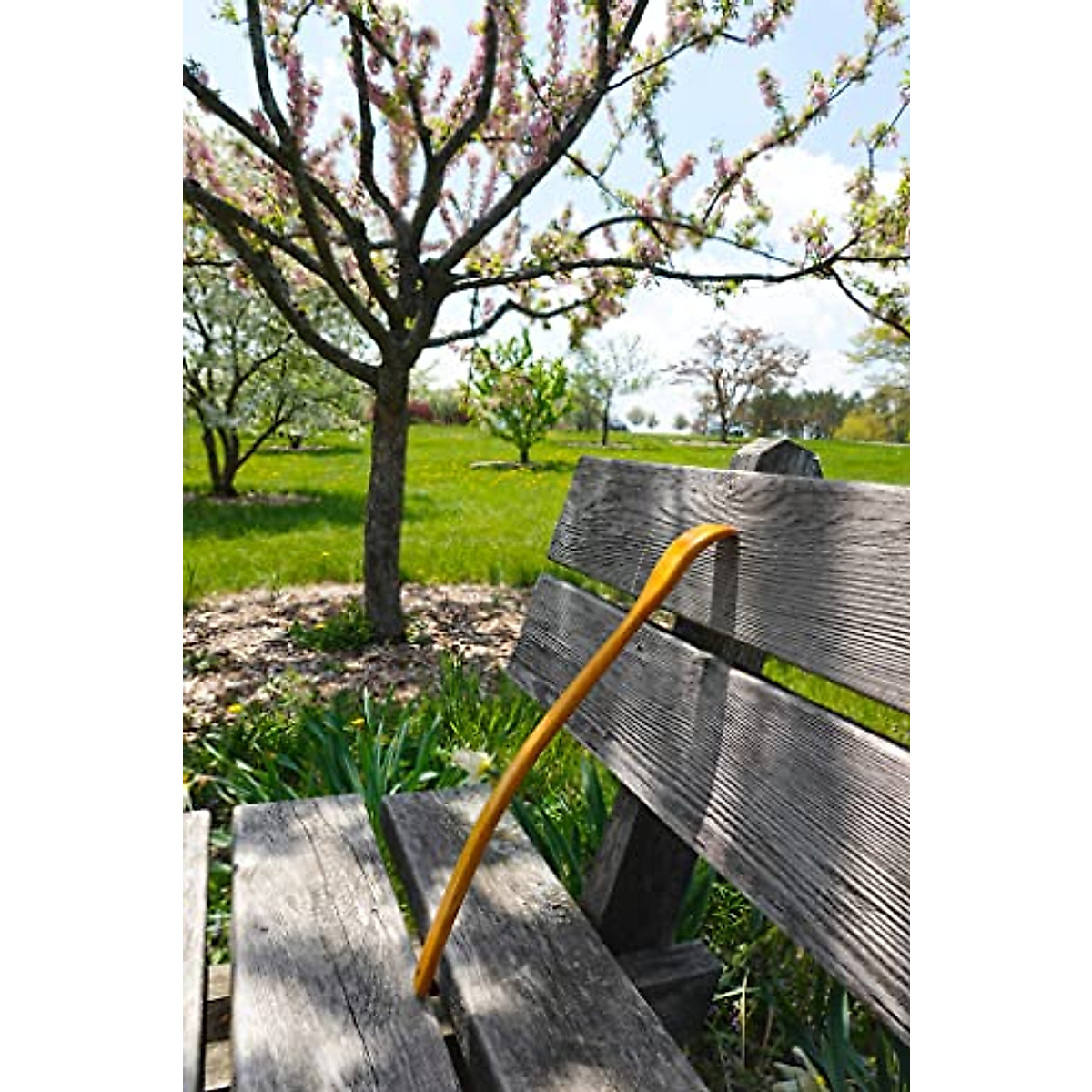 ITCHY-BAN Oversized Wooden Back Scratcher: 18'' Extended Curved Handle for Better Reach, Handcrafted to Perfection, Instant Itch Relief, Gentle on Skin Leave No Scratch Marks (Yellow)