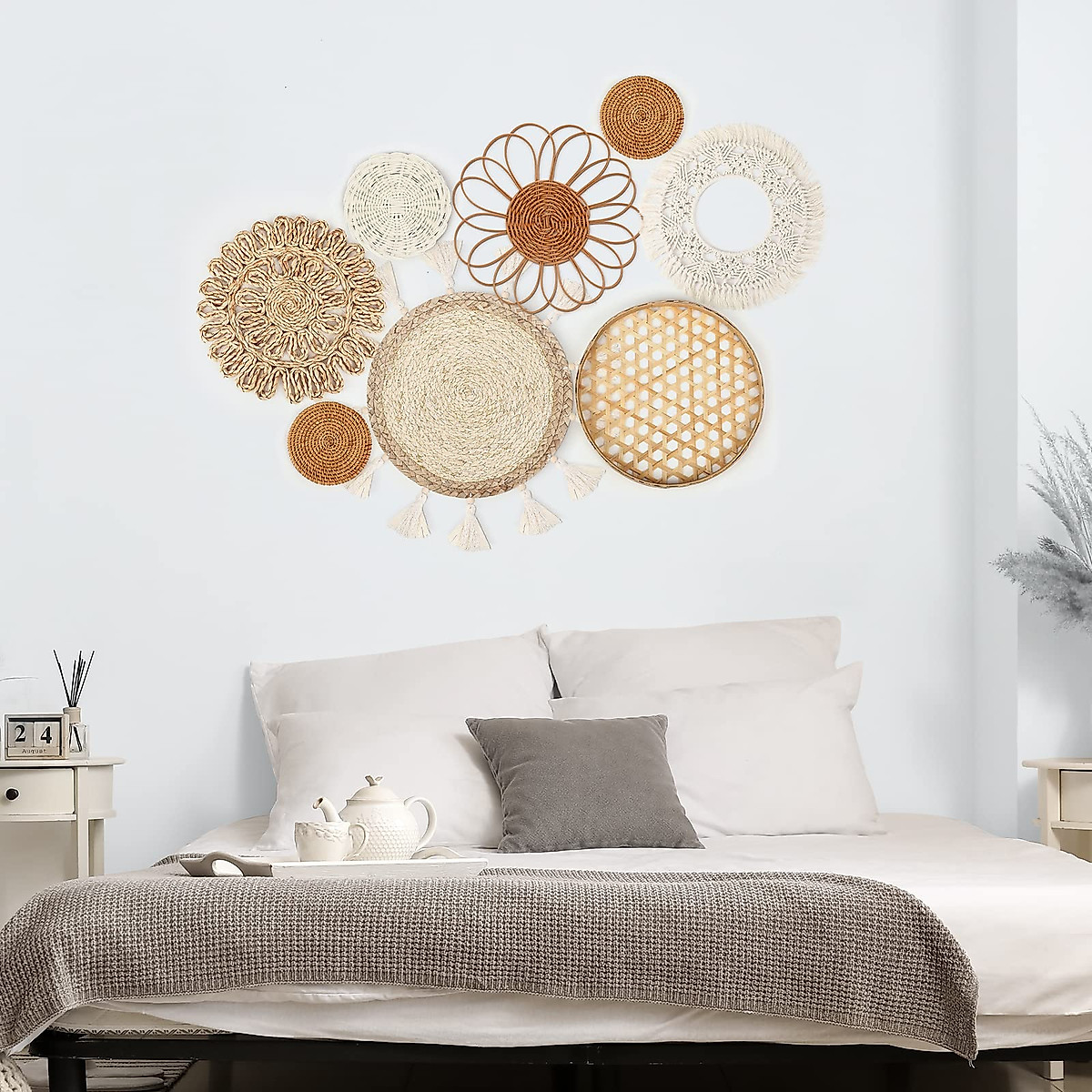 Set of 8 Boho Wall Basket Decor Flat Woven Basket Wall Decor Set Rattan Wall Decor Round Bamboo Hanging Wall Basket Macrame Tassels Wall Tapestry Boho Basket Wall Art for Bedroom Living Room Nursery