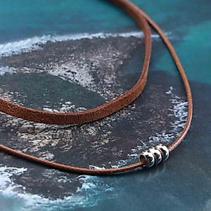 Allereyae Boho Layered Suede Necklace Brown Velvet Choker Necklace Gothic Leather Necklace Silver Beaded Chain Necklace Retro Necklace Jewelry for Women and Girls Gifts (Brown)