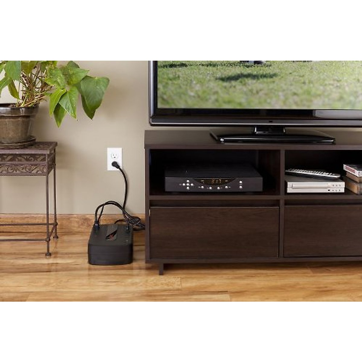 APC UPS Battery Backup for Computer, BE550G Surge Protector with Battery Backup, Dataline Protection