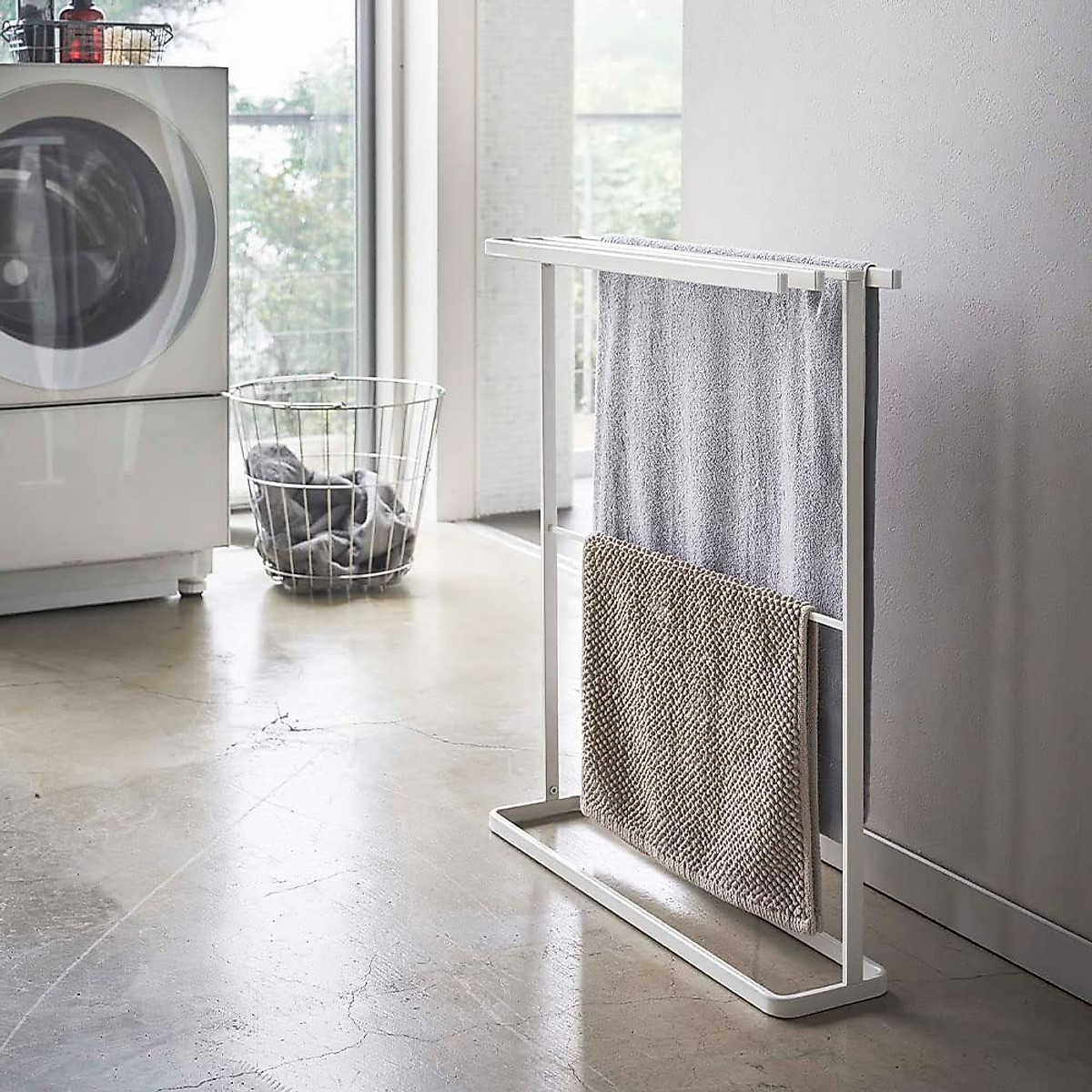 Yamazaki 5576 Bath Towel Hanger, Can be hung from the Side, Slim, White, Approx. W 25.6 x D 5.9 x H 29.5 inches (65 x 15 x 75 cm), Tower Tower, Towel Hanger, Clothes Drying