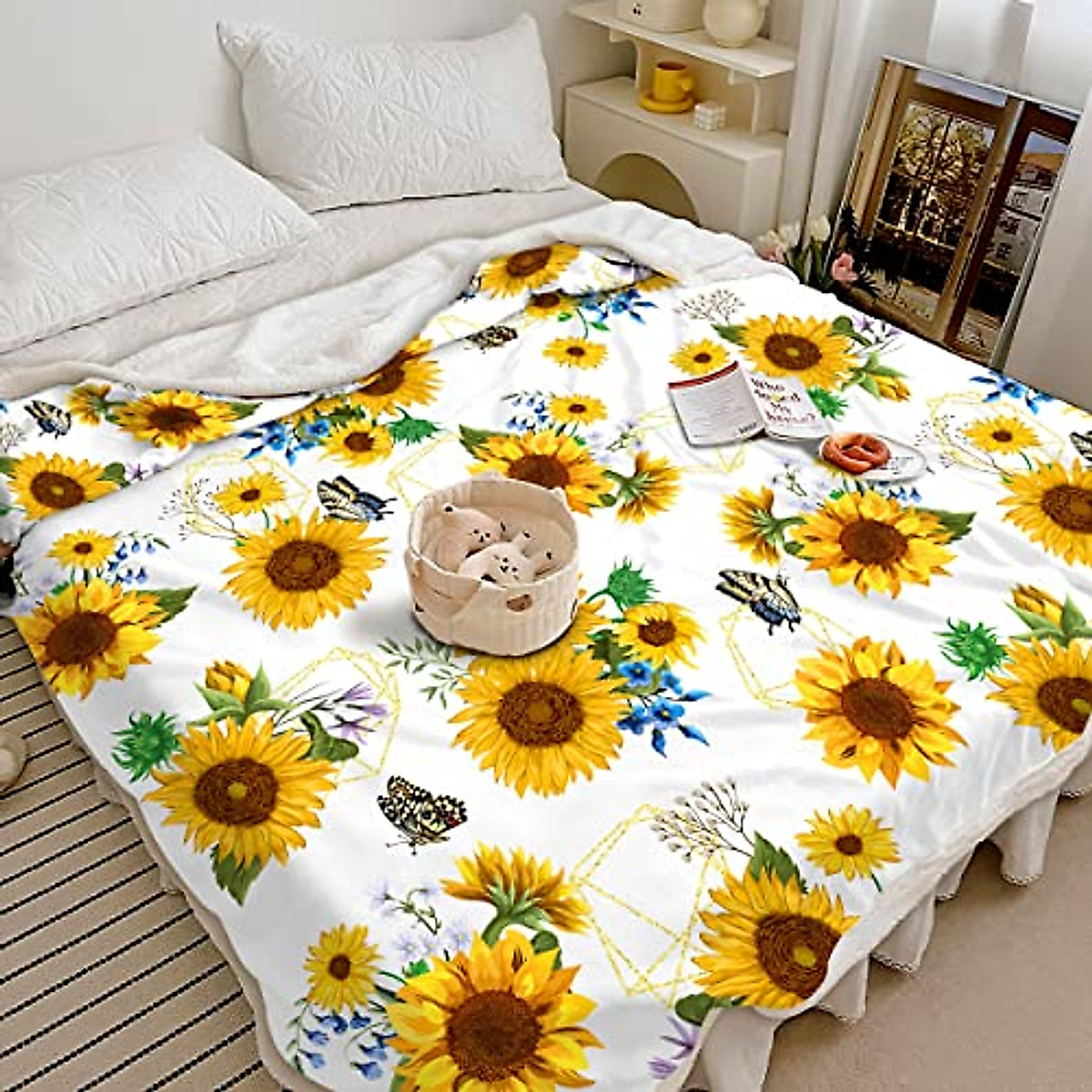 Sunflower Blanket Sunflower Gifts for Women Throw Blanket,Sunflower Gifts Bedding Decor White Throw Blanket,Sunflower Stuff Decorations Warm Soft Sherpa Thick Blanket for Bed Sofa Office