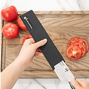 Restaurantware Sensei 8.5 x 2 Inch Knife Sleeve, 1 BPA-Free Knife Protector - Fits Santoku and Chef's Knife, Felt Lining, Black Plastic Knife Blade Guard, Durable, Cut-Proof